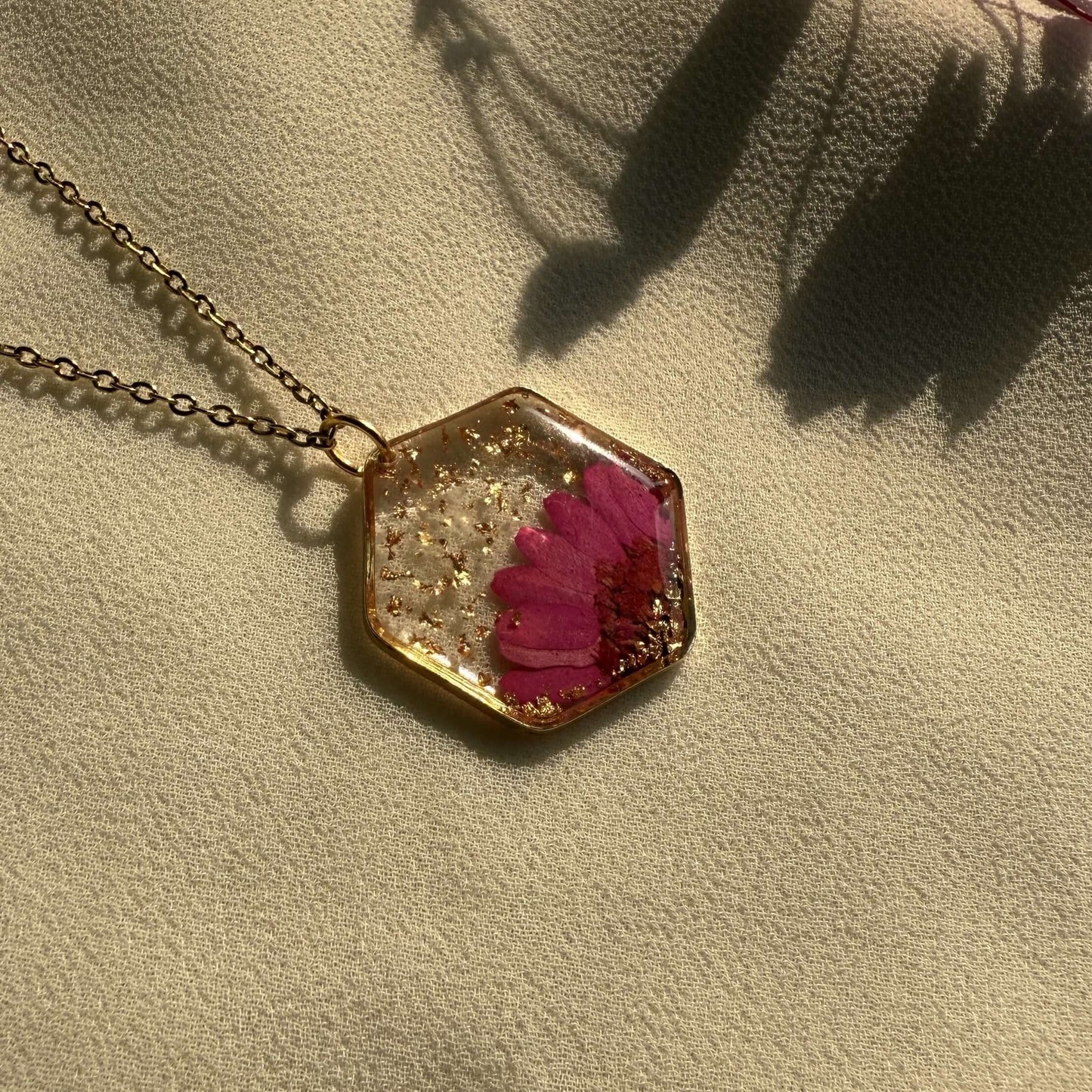 Pink Daisy Pendant – Real Flower Resin Necklace | Handmade Jewelry wit ...