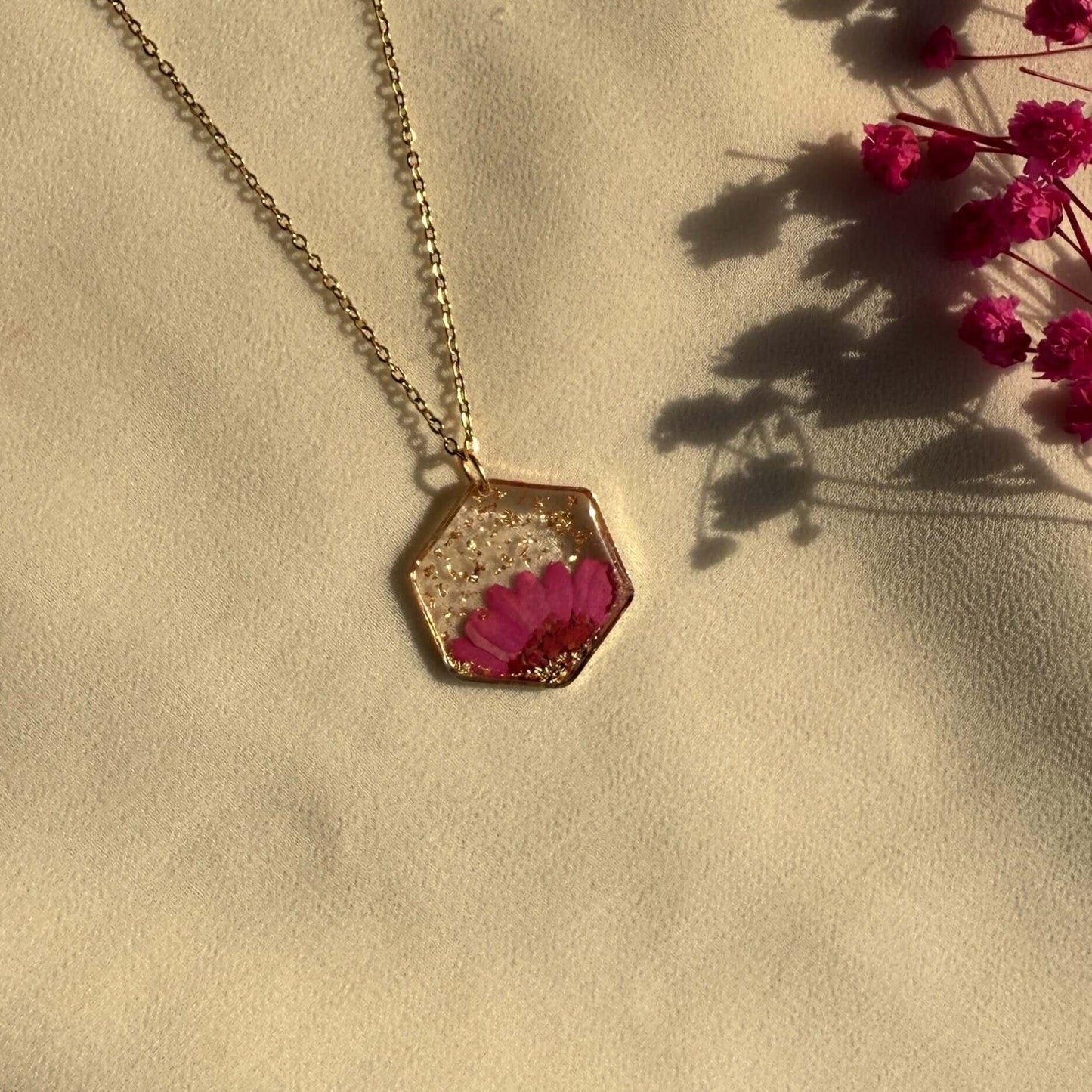 Pink Daisy Pendant – Real Flower Resin Necklace | Handmade Jewelry wit ...